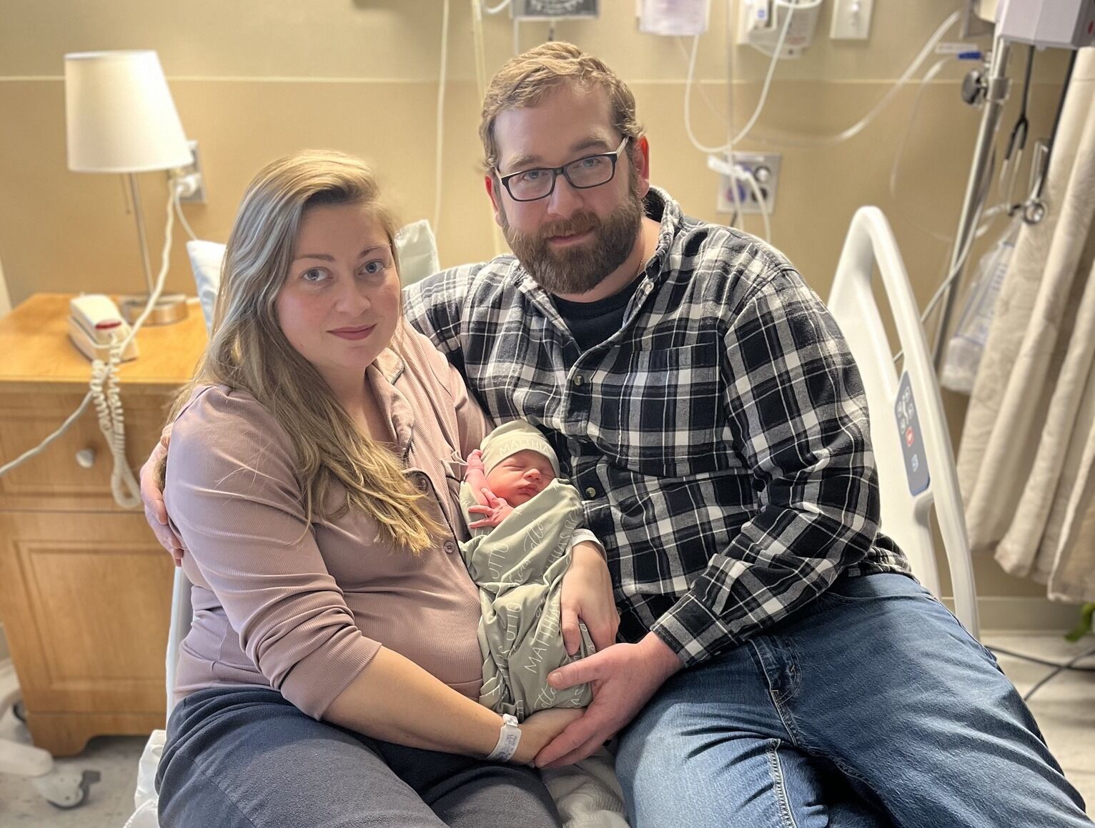 It's a boy! Shrewsbury family welcomes first RRMC baby of 2025 | Local ...