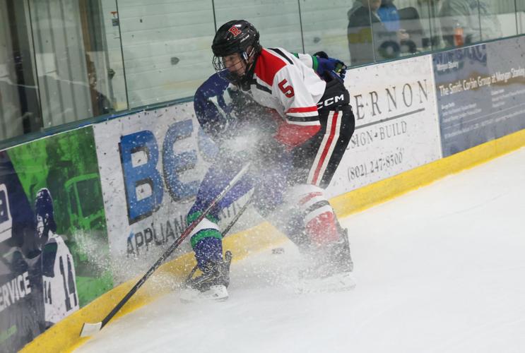 Second-period struggles doom RHS | Local | rutlandherald.com