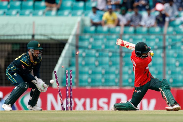 Spinners Zampa and Davies shine as Australia wins opening T20 vs ...