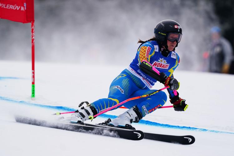 Mikaela Shiffrin returns to GS podium after 2 years. Sara Hector wins ...