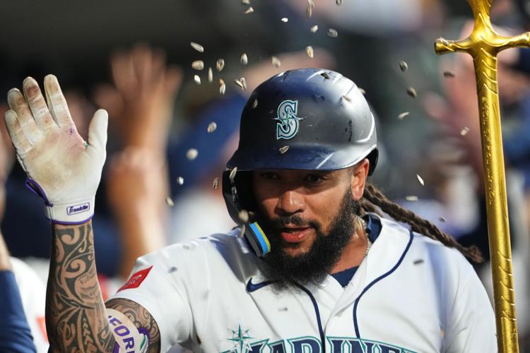 J.P. Crawford hits go-ahead homer in 5-run 6th as Mariners rally from 4 ...