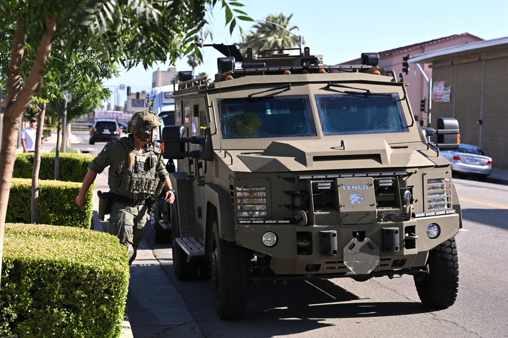 California Man Barricaded | Ap | rutlandherald.com