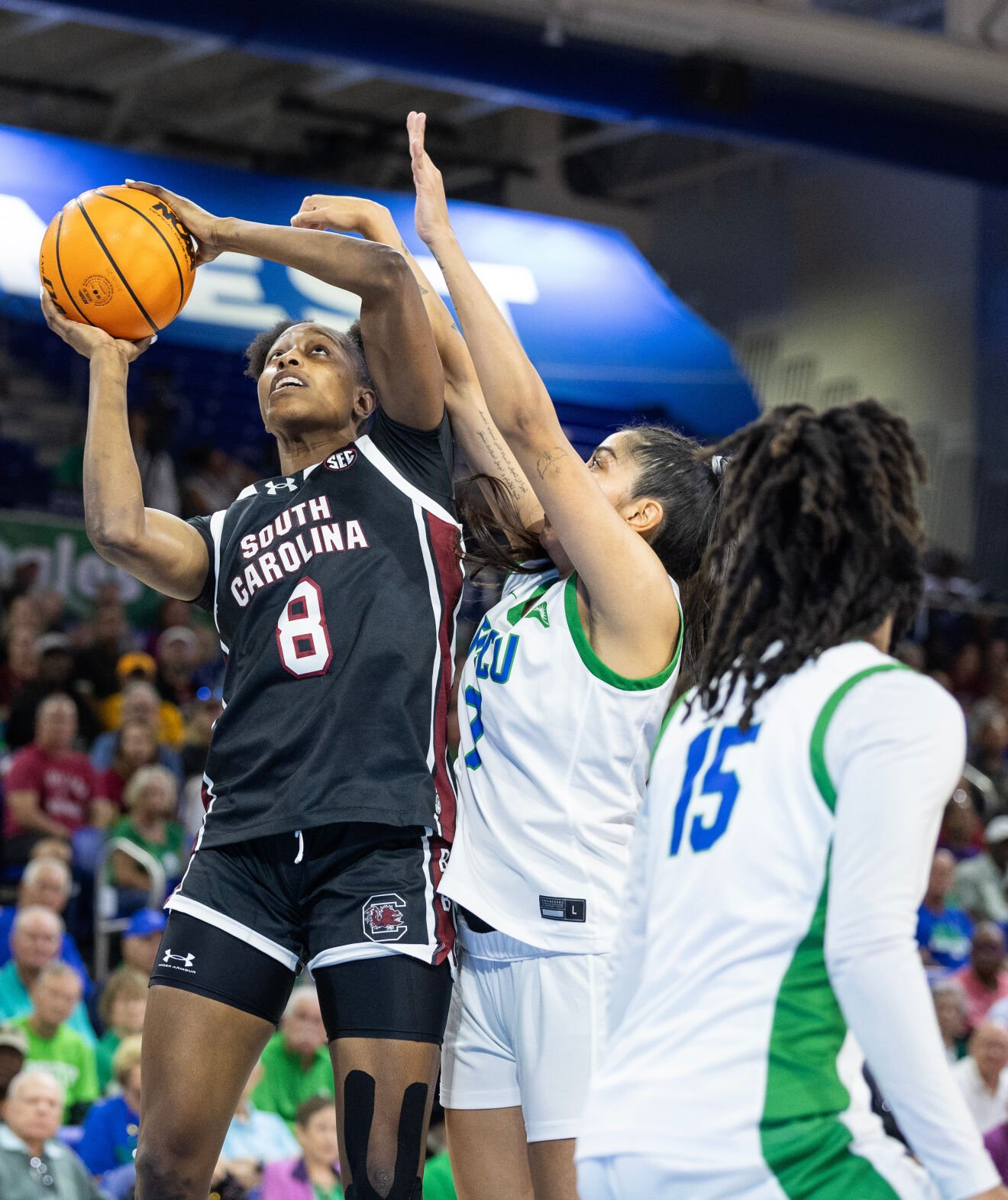 No. 3 South Carolina overpowers Florida Gulf Coast 105-43 | Pro ...