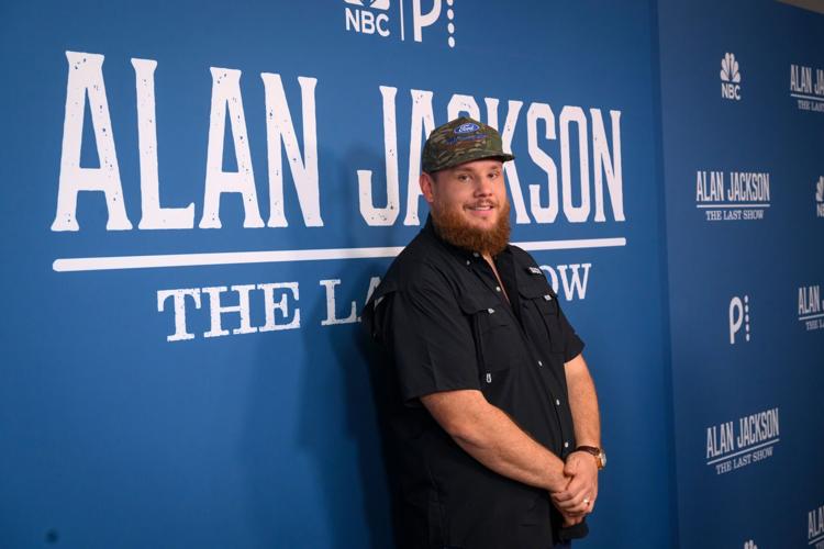 Inside country legend Alan Jackson's triumphant finale concert | Ap ...