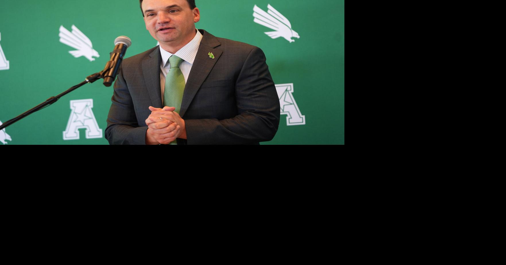 North Texas has 52 incoming transfers for new coach Neal Brown after 12 ...