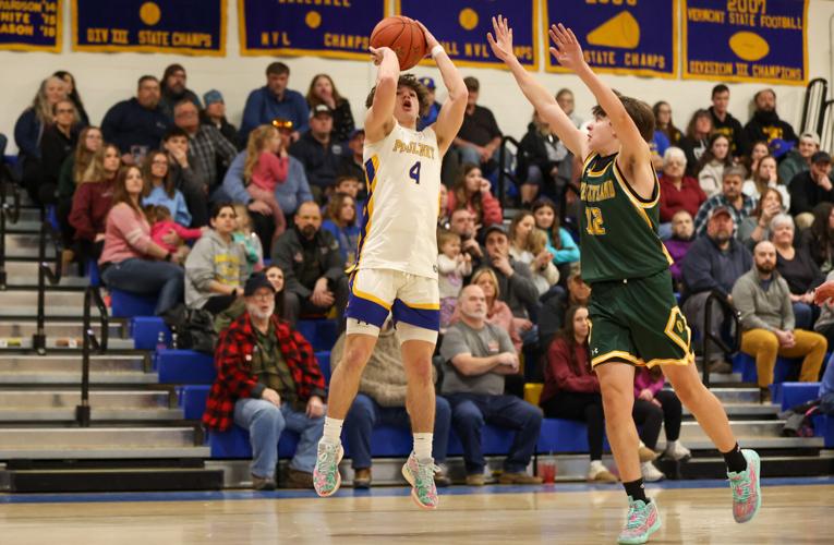 West Rutland escapes with win | Local | rutlandherald.com