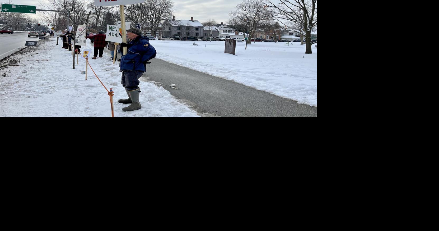 Jan. 6 vigil | Snapshots | rutlandherald.com