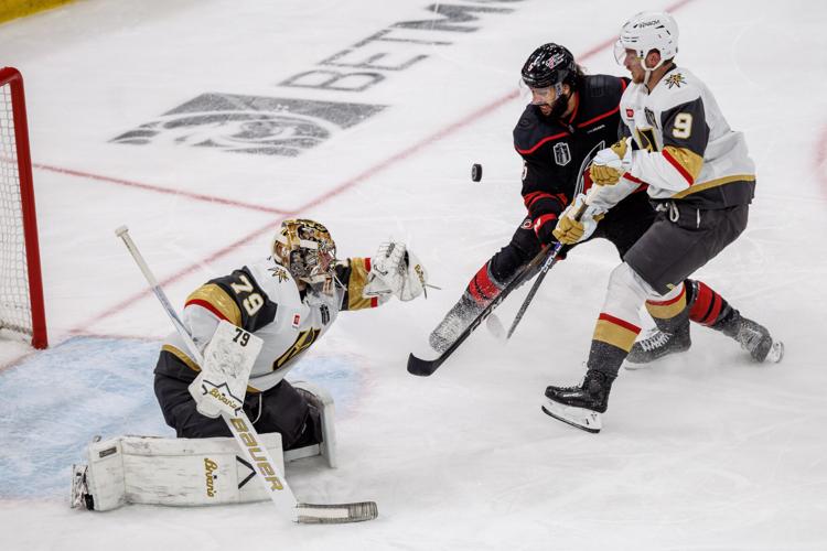 From Carolina jeers to Vegas cheers, Carter Hart faces a different ...