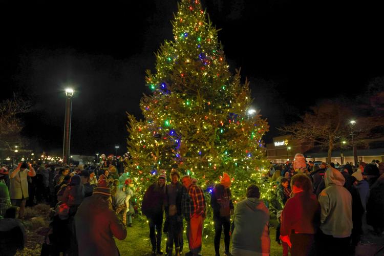 Gallery: Santa arrives in downtown Rutland | Local Photos ...