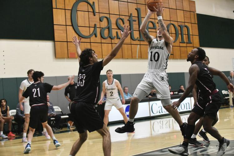 2nd half pushes Anna Maria past Castleton | Sports | rutlandherald.com