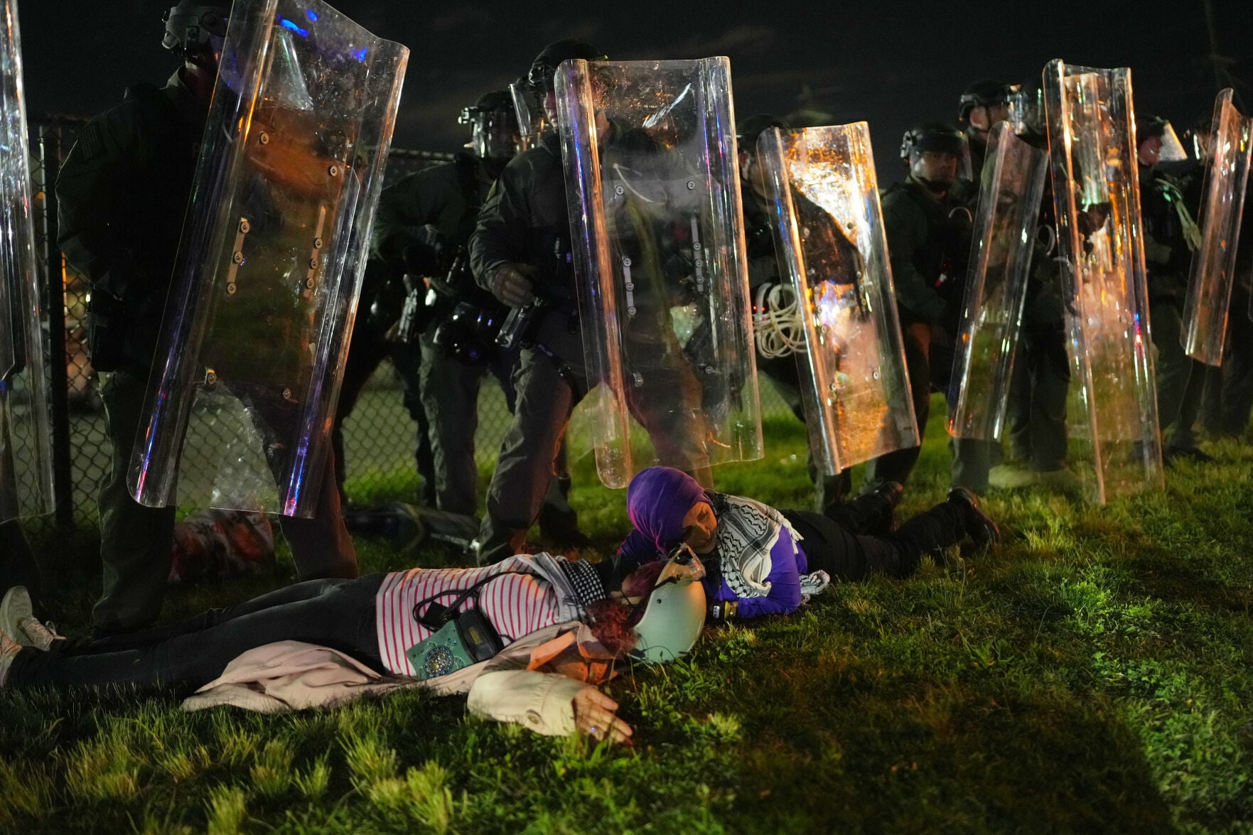 Immigration Protests New Jersey | Ap | rutlandherald.com