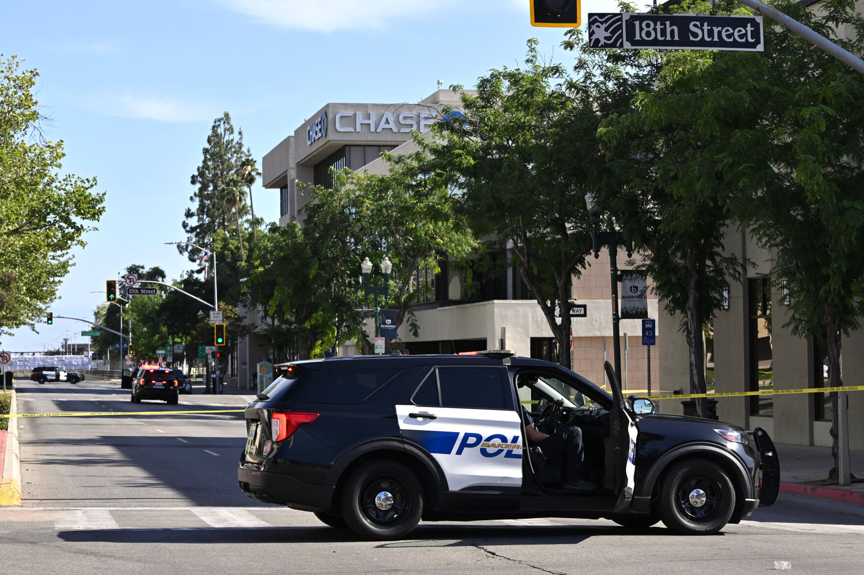 California Man Barricaded | Ap | rutlandherald.com