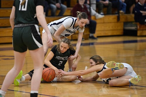 Generals top Manchetser, earn season split | Sports | salemnews.com