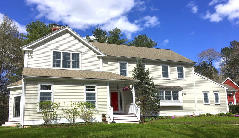 Hamilton Colonial embraces its spectacular surroundings | Homes ...