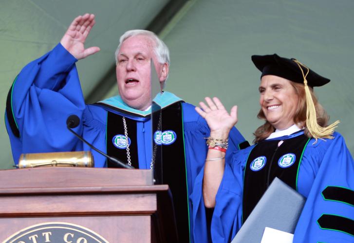 SLIDESHOW: Endicott College 2015 Commencement | Gallery | salemnews.com