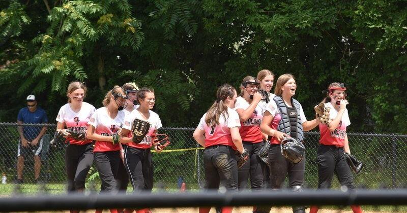 BEST IN THE BAY STATE: Massachusetts champion Marblehead softball ...
