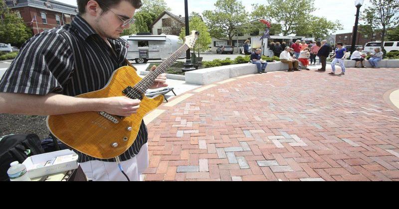 Groups hope to draw people to Ellis Square | Local News | salemnews.com