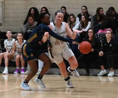 Powerhouse St. Mary's runs away from Fenwick | Sports | salemnews.com