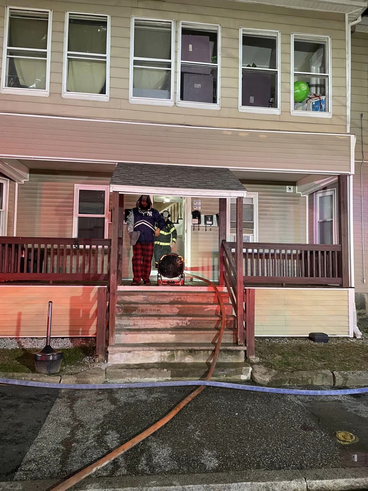Overnight fire displaces 10 in Beverly | News | salemnews.com