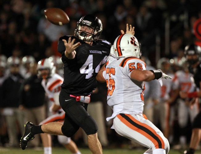 Beverly vs Marblehead NEC Football Photo Slideshow | Gallery ...