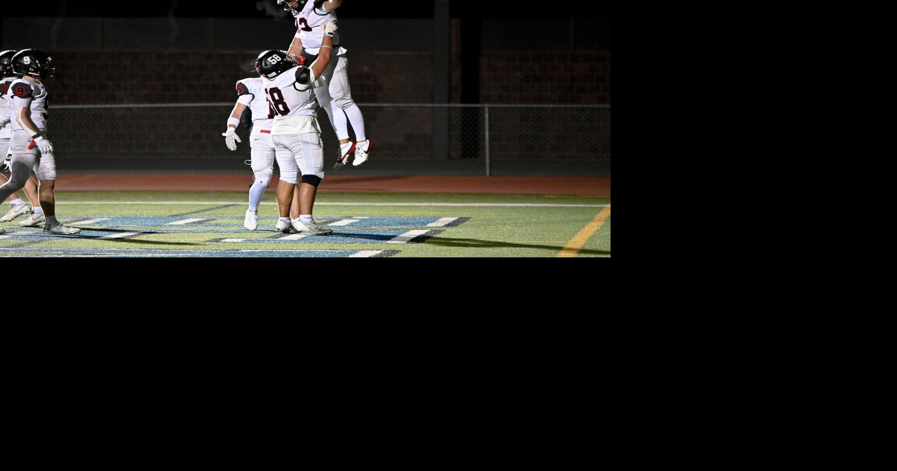 Marblehead football shakes off upset-minded Peabody in fourth quarter ...