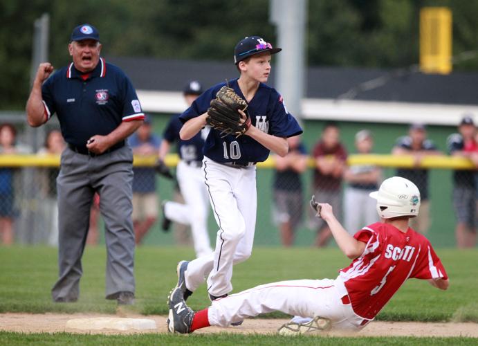 BASEBALL: Hamilton Wenham vs. Barnstable | Gallery | salemnews.com