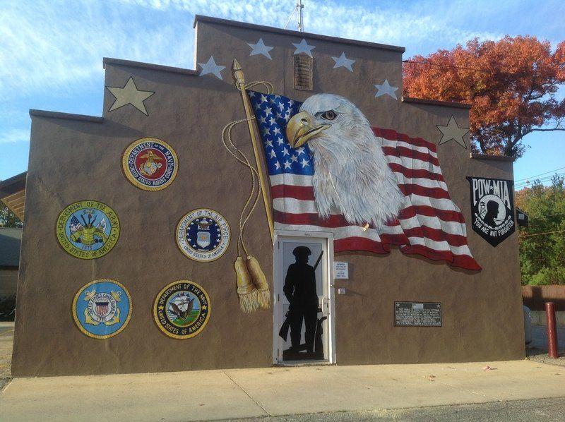 Middleton Legion Post unveils new patriotic mural for Veterans Day ...
