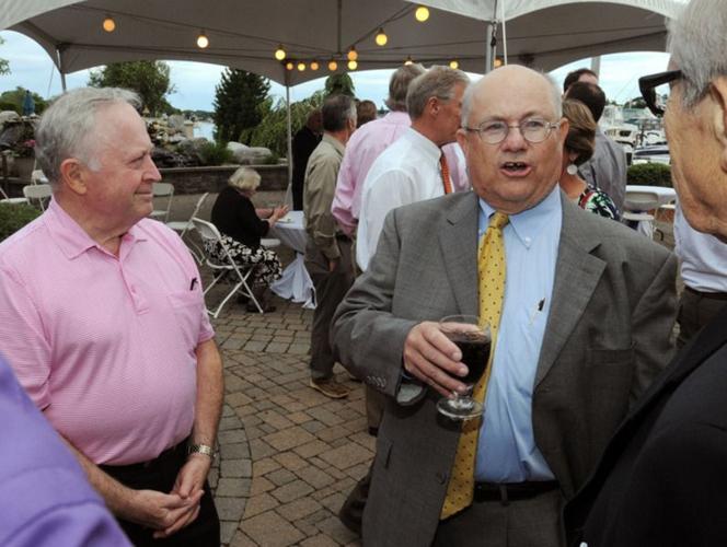 A festive farewell | Local News | salemnews.com