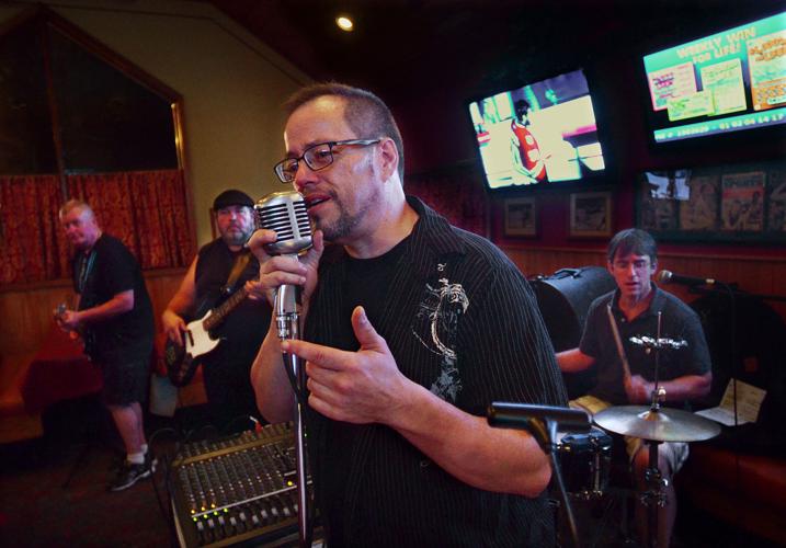 Danvers' singing selectman fronts rock band | Local News | salemnews.com