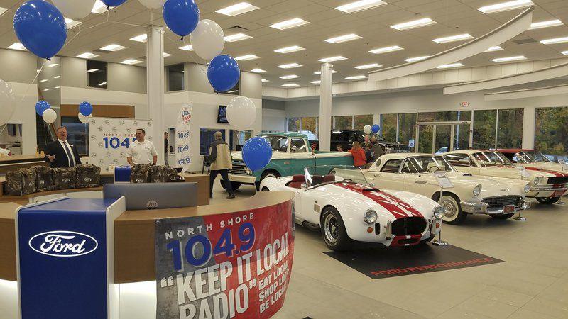 Kelly Ford holds grand opening | Business | salemnews.com