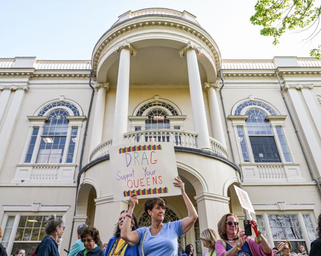 SLIDESHOW: Supporters of ‘Drag Makeup For Teens!’ converge at the ...