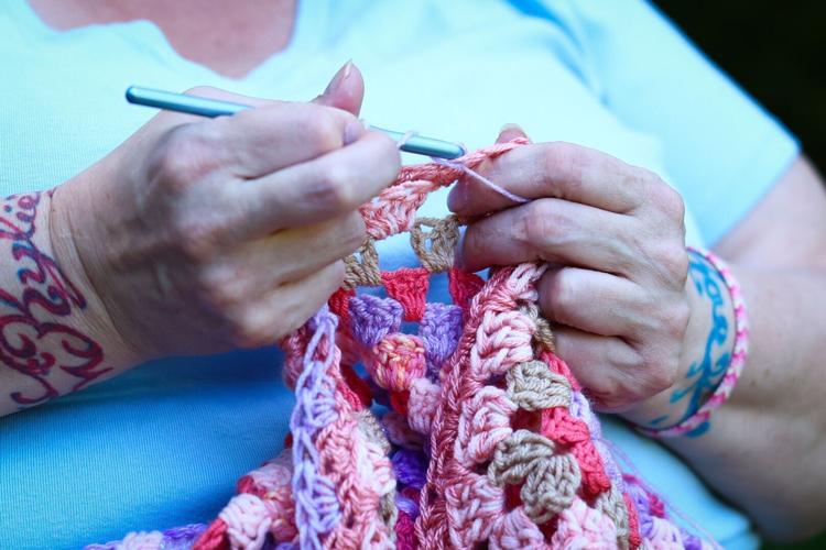 Stitching success: Female inmates learn to crochet, donate blankets to ...