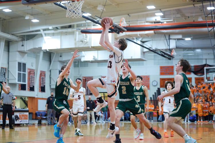 Beverly's Crowley explodes for 44 points in dominant playoff win ...