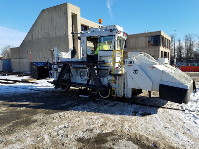 UPDATE: Parking bans, cancellations start to roll in ahead of storm ...