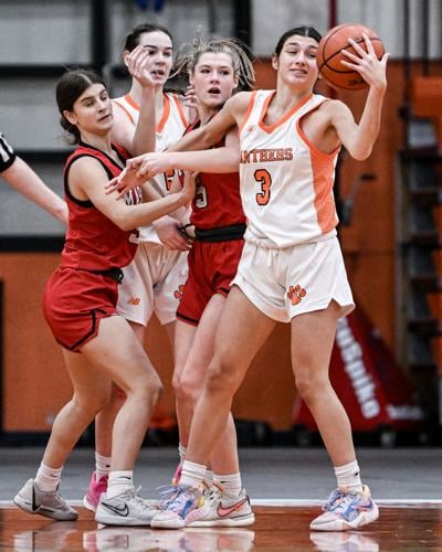 Masconomet spreads the wealth, clamps down on Beverly | Sports ...
