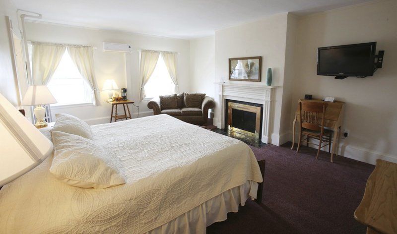 Salem Inn showcases restored West House | Local News | salemnews.com