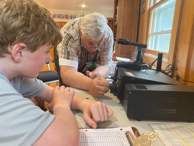 Scouts hit the airwaves for amateur radio field day | News | salemnews.com