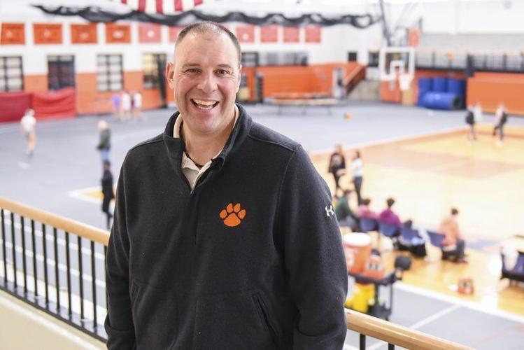 Teacher inspires with 2nd fight against brain cancer | Local News ...