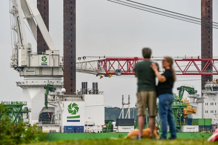 Offshore wind energy 'Installer' arrives in Salem | News | salemnews.com