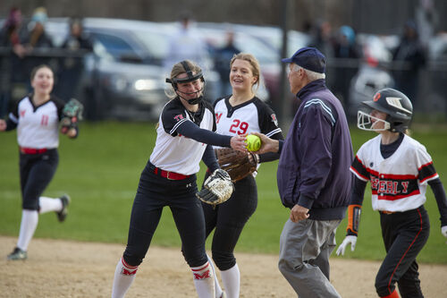 In the Circle softball column: It looks like Marblehead has the magic ...