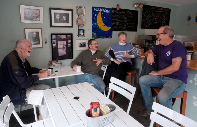 Hula Moon Café to say aloha | North Of Boston | salemnews.com