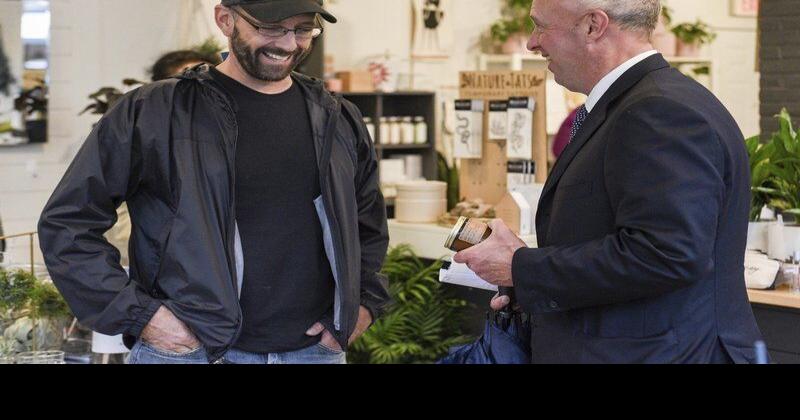 Salem owners tell state economic chief business is improving | Local ...