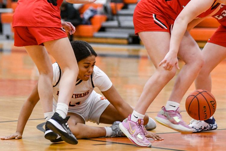 SLIDESHOW: The Beverly Panthers fall to the Reading Red Knights, 61-22 ...