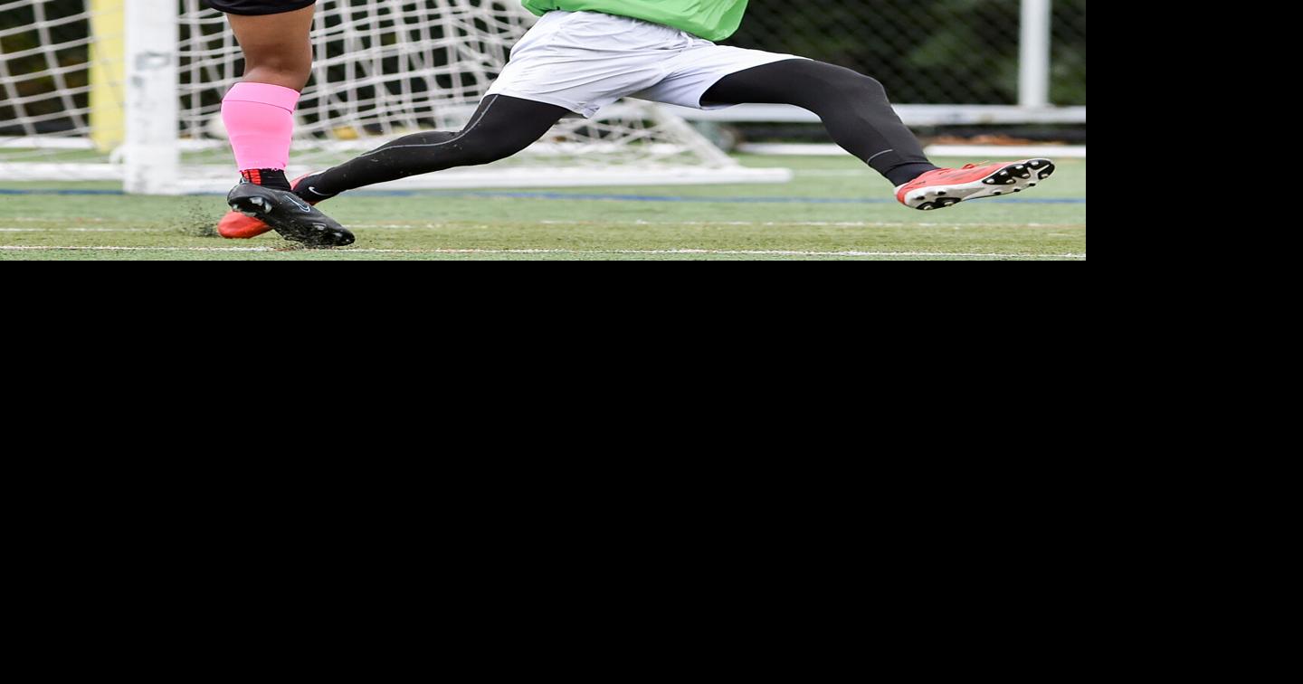 SLIDESHOW: The Marblehead Magicians shutout the Salem Witches in boys ...