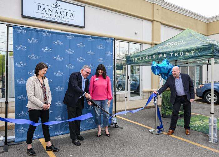 Panacea opens its doors to pot sales | News | salemnews.com