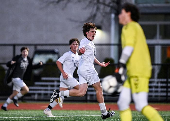 SHEET STILL CLEAN: Tremendous defensive effort, Vana's goal send Eagles ...