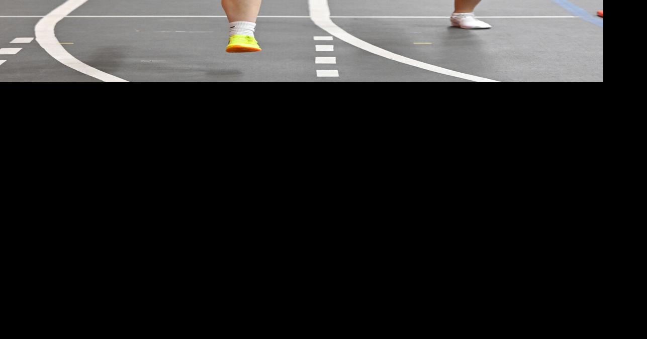 251217-gt-dso-indoortrack-4.jpg | Photos | salemnews.com