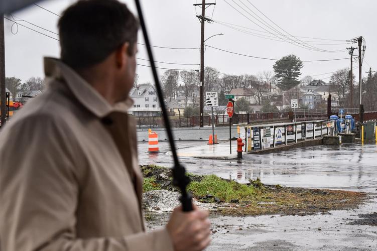 Moulton calls timeline for new bridge 'absurd' | Local News | salemnews.com