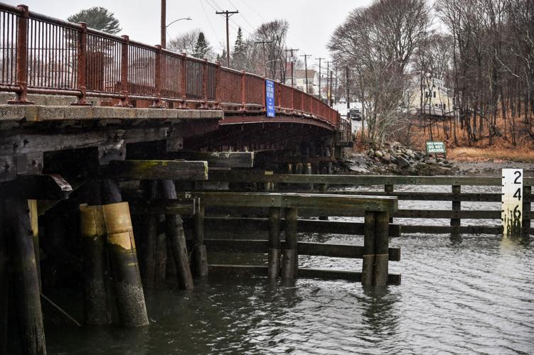 Moulton calls timeline for new bridge 'absurd' | Local News | salemnews.com