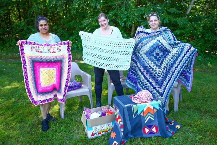 Stitching success: Female inmates learn to crochet, donate blankets to ...